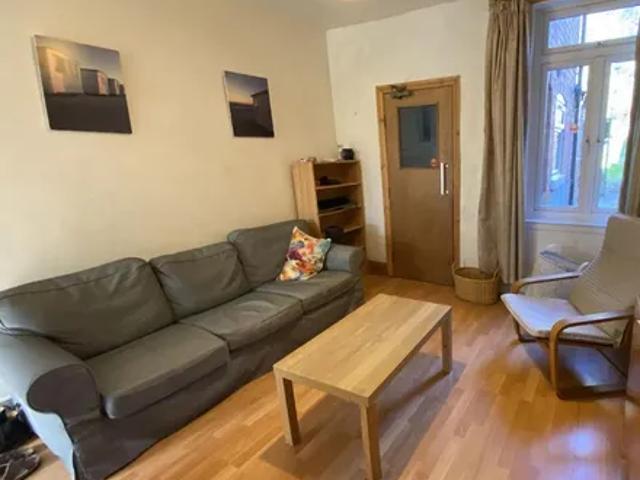 313 Tiverton Road, Stirchley, B29 6DA, United Kingdom | Room for rent #113250247 | Rentberry