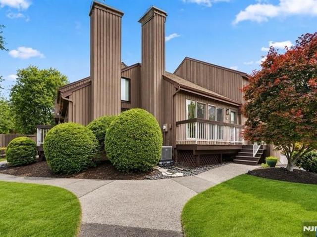 3144 Bloomingdale Dr, Hillsborough, NJ 08844