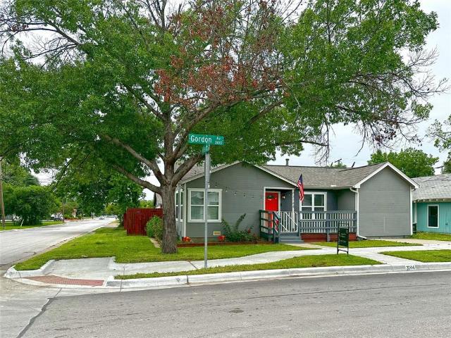 3144 Gordan Avenue
