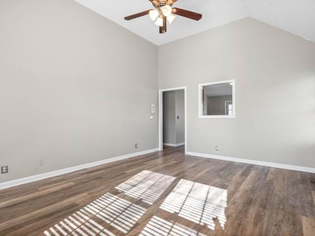 3145 Clydesdale Dr