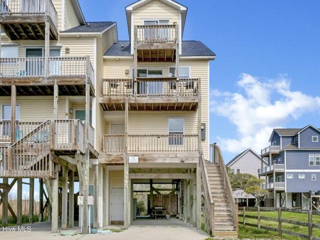 3145 Island Dr, North Topsail Beach, NC 28460