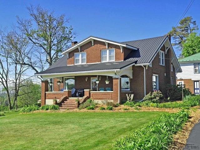 3145 Springs Hill Rd, Springs, PA 15562