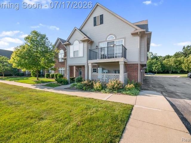 3146 Primrose Ln, Pittsfield Township, MI 48197