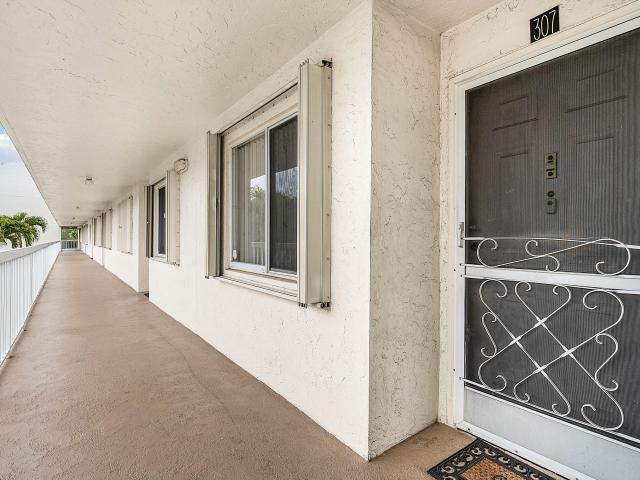 3146 Via Poinciana, Unit 307, Lake Worth, FL 33467 | MLS #R11167 | Compass