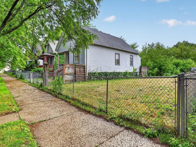 3147 N 39th St, Unit 3151