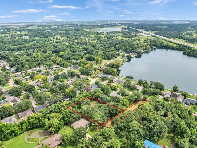 3147 Hughes Rd, Dickinson, TX 77539 | Compass