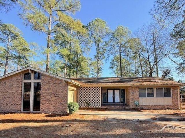 3147 Wedgewood Dr, Macon, GA 31211