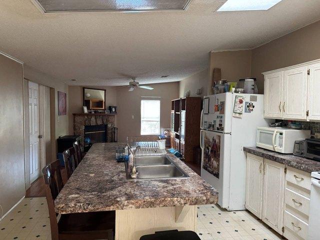 3148 Bending Oak Dr, Plant City, FL 33563