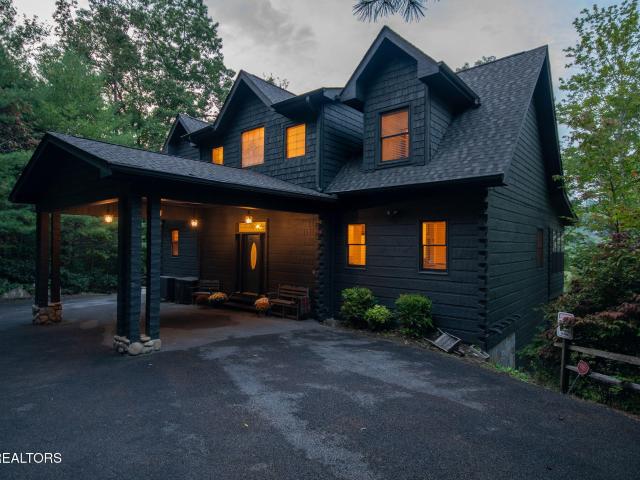 3148 Rocking Chair Lane