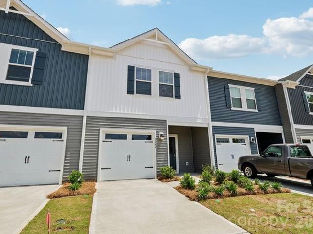 3149 Ophelia Aly, Charlotte, NC 28213