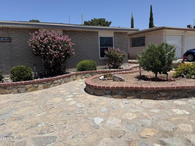 3149 Edgerock Dr, El Paso, TX 79935