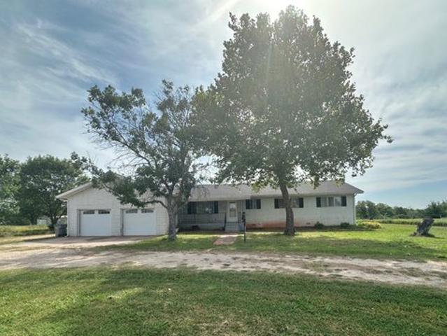 31407 Highway 59, Maud, OK 74854