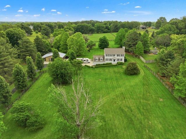 3140 McCowans Ferry Rd, Versailles, KY 40383
