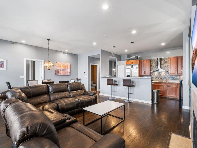 3140 N Sheffield Avenue # 611