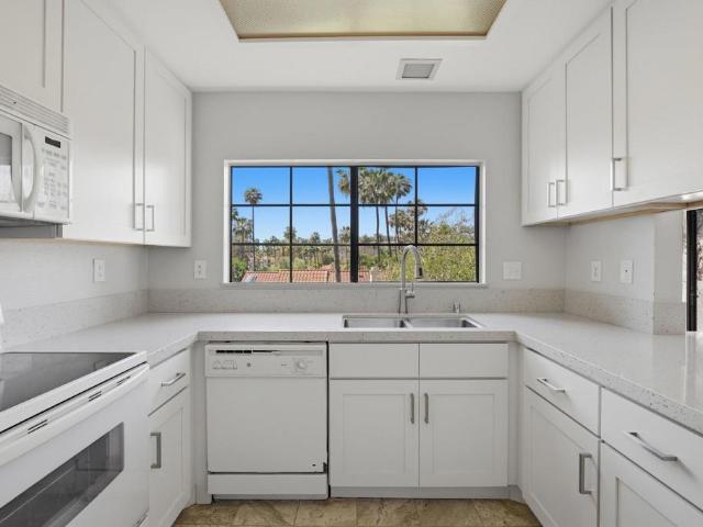 3140 Arroyo Vista