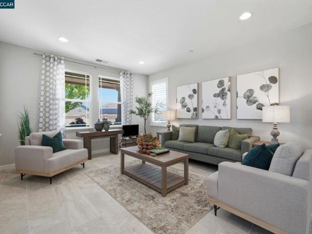 3140 Filbert St