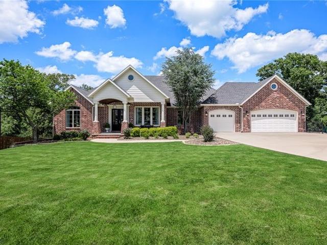 3140 Laurel Cir, Centerton, AR 72719