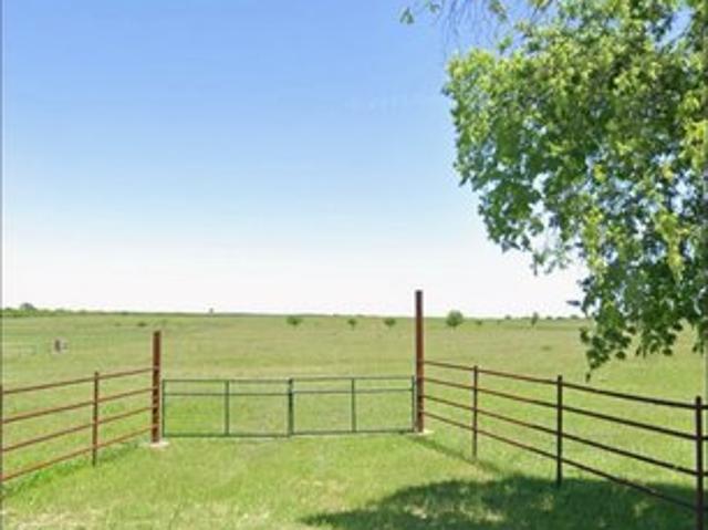 3141 Melton Rd, Sanger, TX 76266