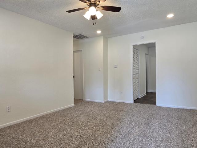 3141 N Pawnee Drive