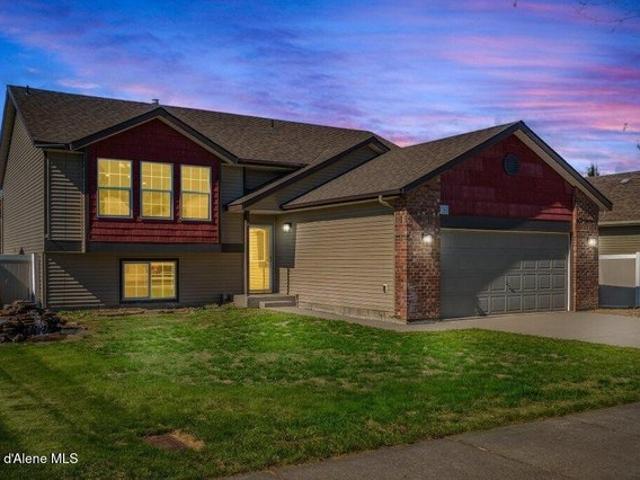 3141 E Thrush Dr, Post Falls, ID 83854