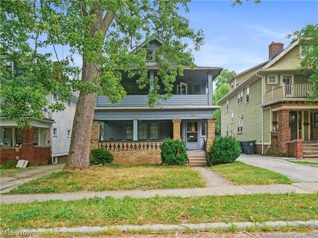 3141 Kensington Rd, Cleveland Heights, OH 44118