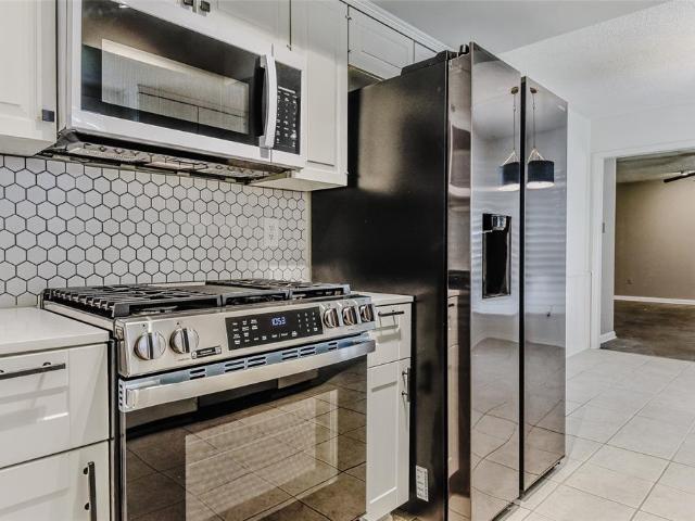 3141 Palmdale Circle