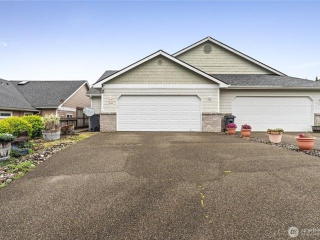3141 Sanderling Dr, Hoquiam, WA 98550