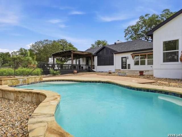 31421 Wild Oak Hill