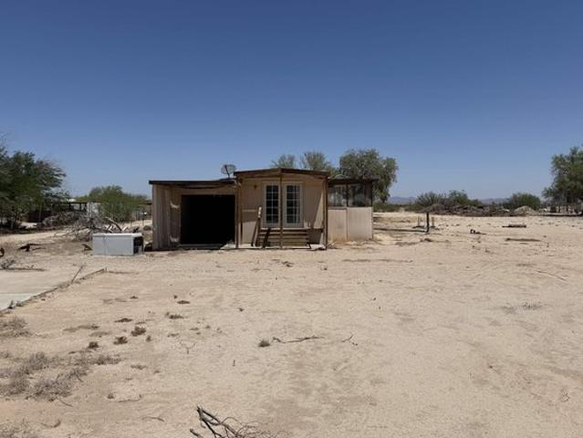 31424 E County 12 St, Wellton, AZ 85356