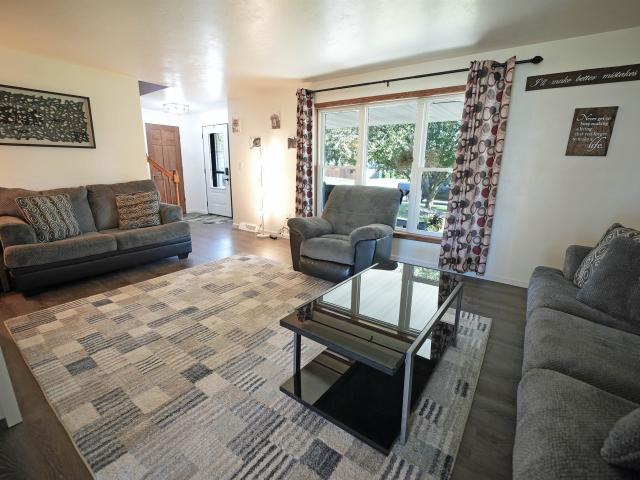 3142 EMORY Street