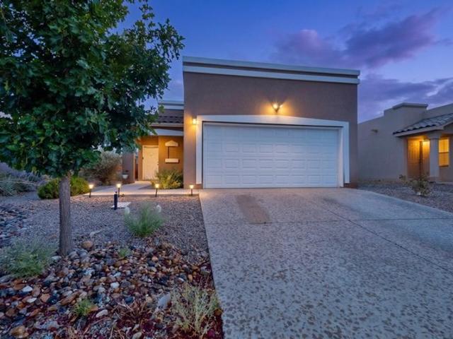 3142 Floras Del Sol St, Santa Fe, NM 87507