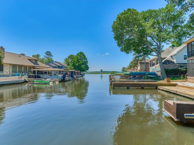 3142 Lazy Lake Lane
