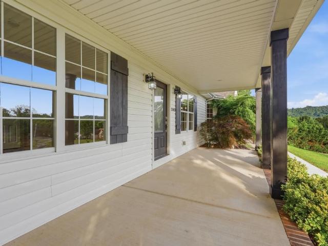3142 Sparks Dr