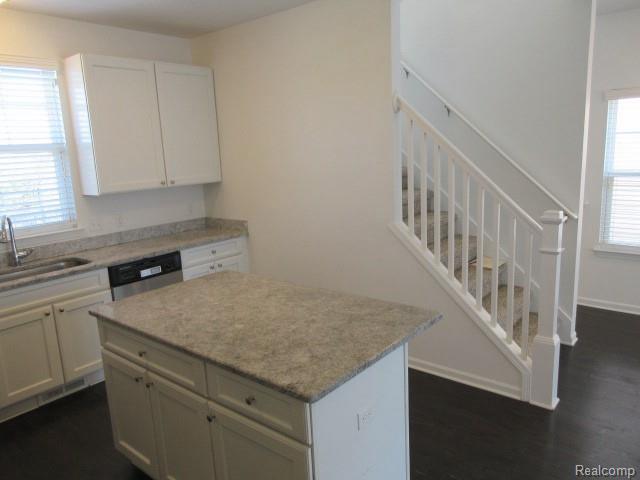 3143 Chambers