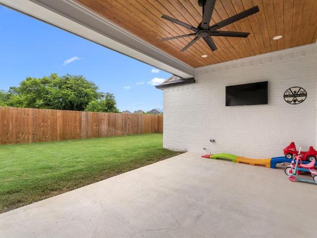 3143 Club Drive