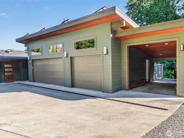 3143 Edgewood Lane