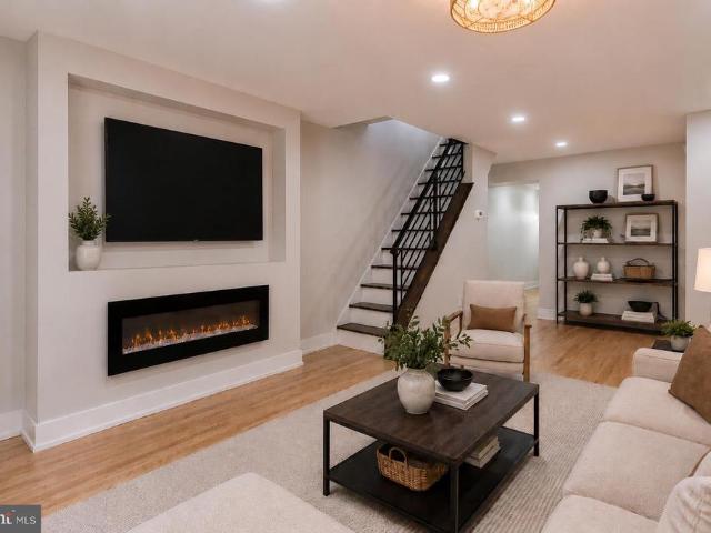 3143 Livingston Street