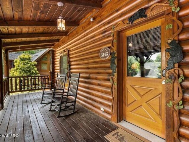 3143 Smoky Ridge Way