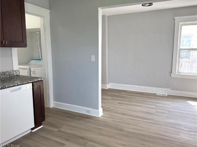 3143 W 104th Street
