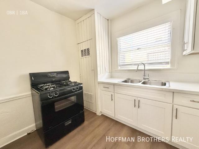 314 316 W 50th St Los Angeles, CA 90037