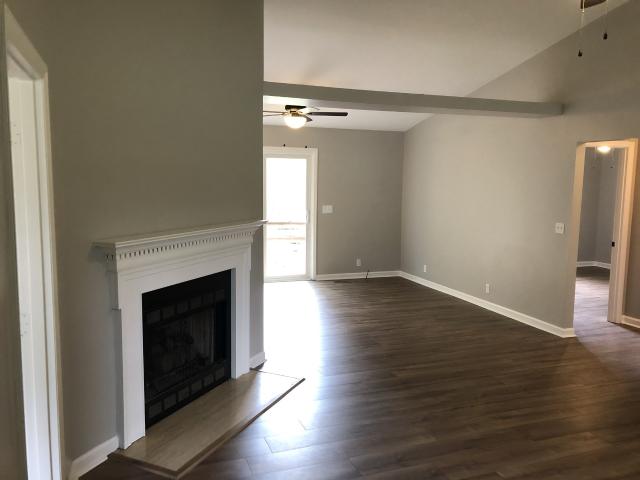 314 Castlewood Dr