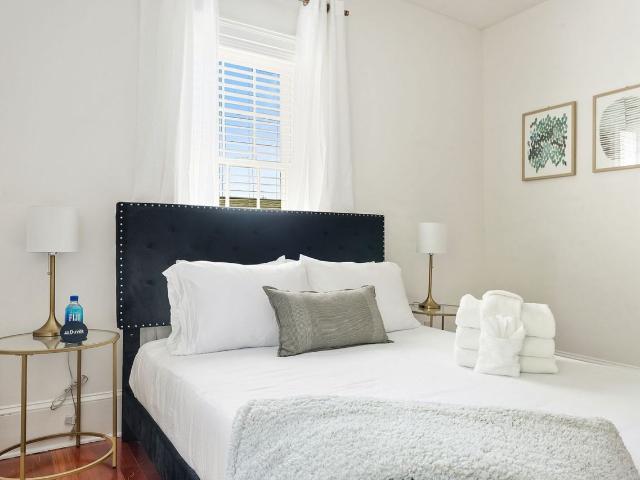314 Ashley Avenue 2 Bedroom Apartment for Rent at 314 Ashley Ave, Charleston, SC 29403 Westside