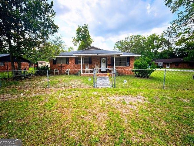 314 Durrence St, Glennville, GA 30427