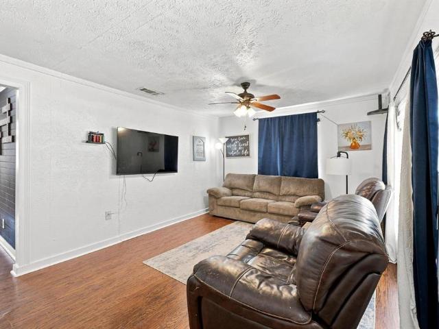 314 E 5th Street