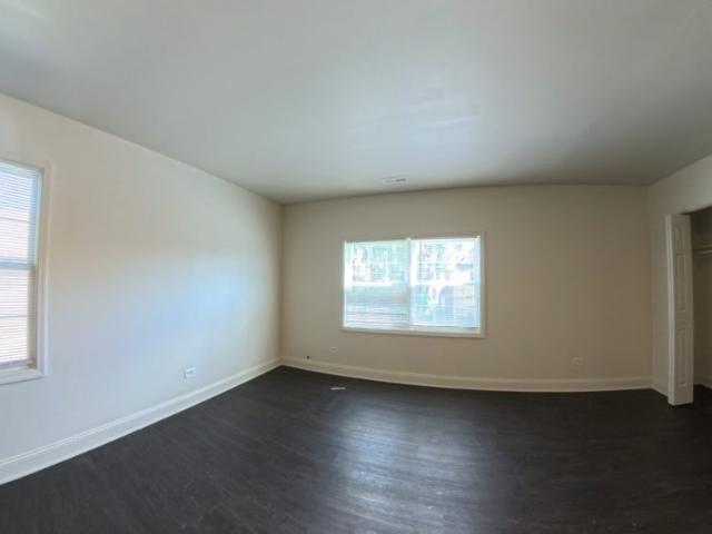 314 E 138th St, 2 beds, 1 full bath