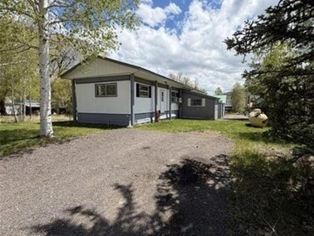 314 E 1st St, Oak Creek, CO 80467