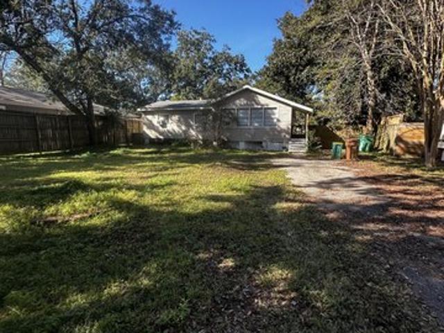 314 E Third St, Long Beach, MS 39560