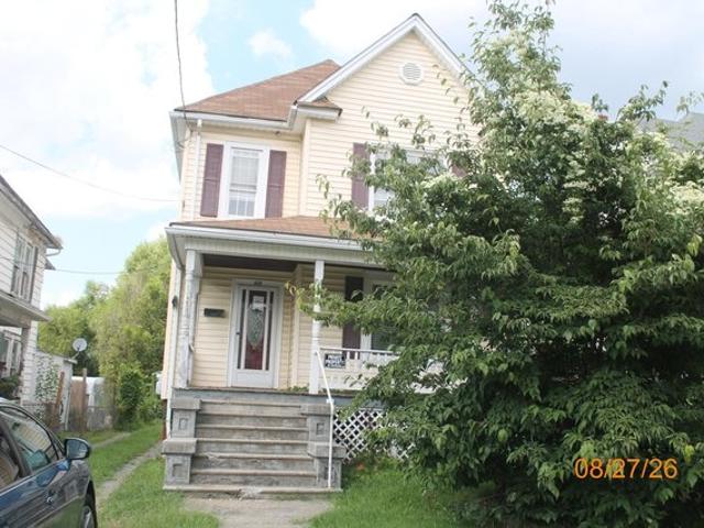 314 E Hawthorne St, Covington, VA 24426