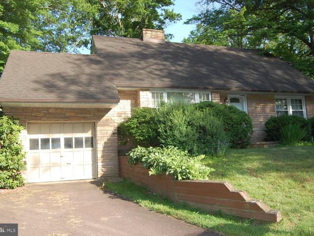 314 E Park Ave, Sellersville, PA 18960 | MLS #PABU2114 | Compass