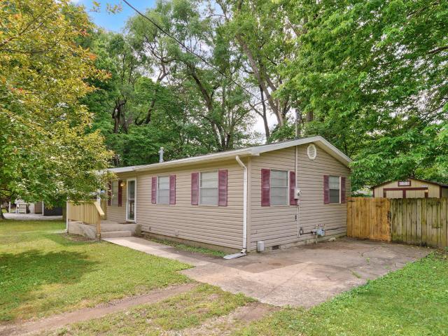 314 E Swiss Lane Court